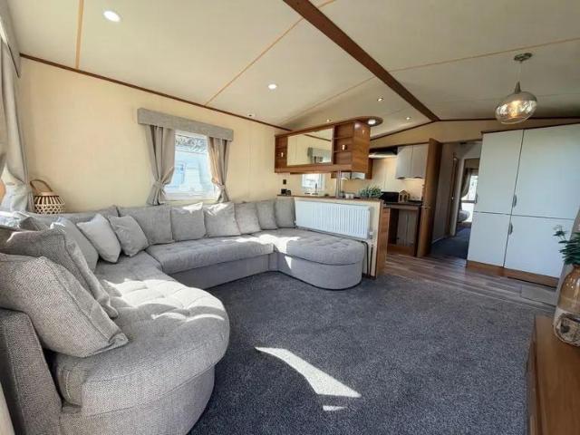 2 bedroom caravan for sale