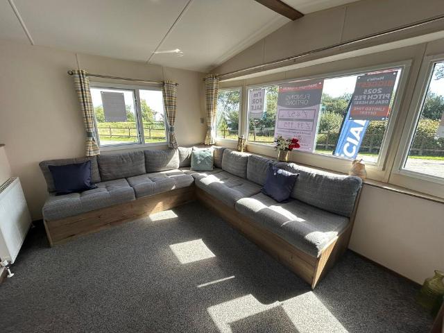 2 bedroom caravan for sale