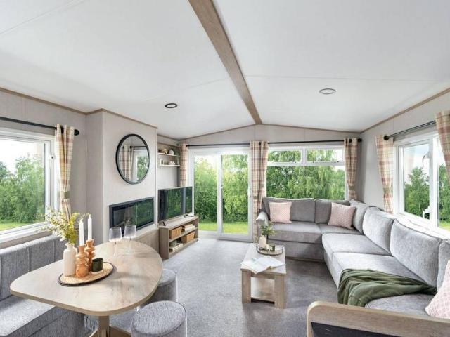 2 bedroom caravan for sale