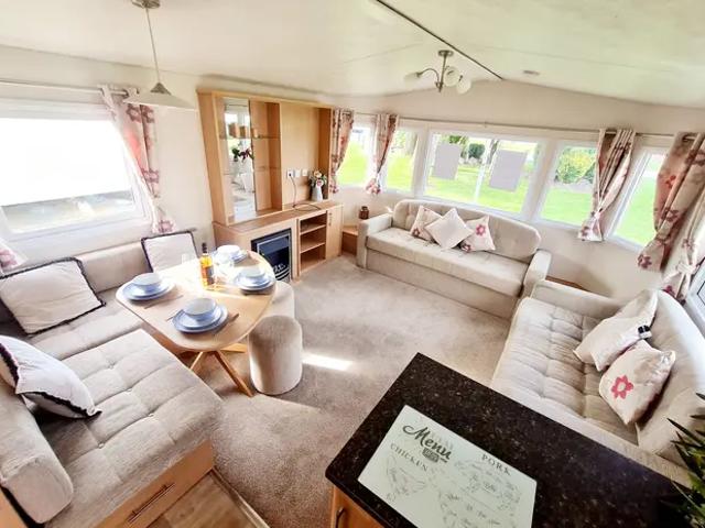2 bedroom caravan for sale