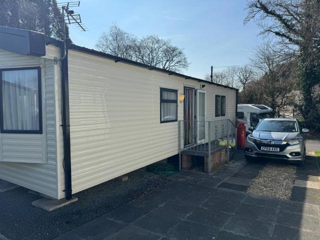 2 bedroom caravan for sale