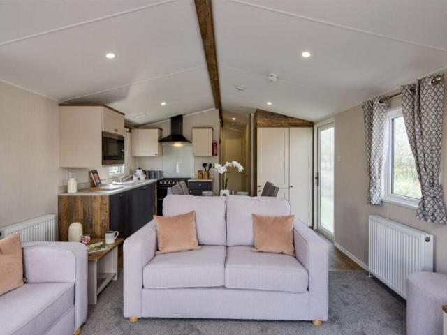 2 bedroom caravan for sale