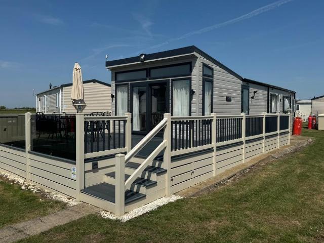 2 bedroom caravan for sale