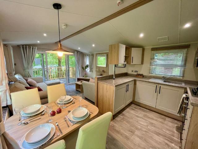 2 bedroom caravan for sale