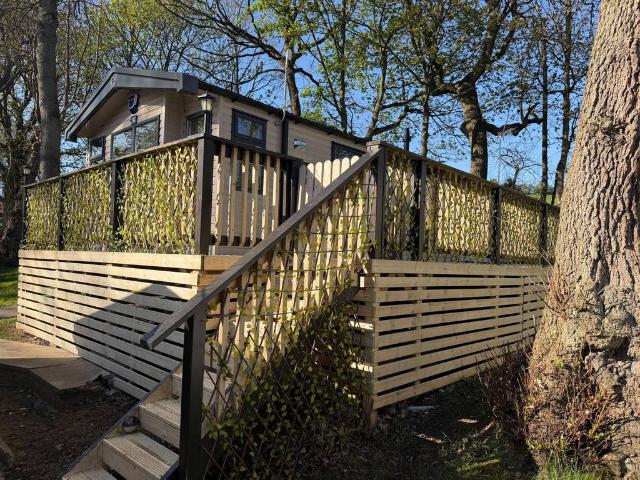 2 bedroom caravan for sale