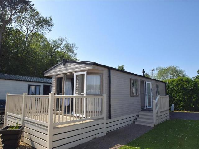 2 bedroom caravan for sale