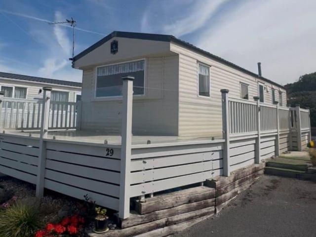 2 bedroom caravan for sale