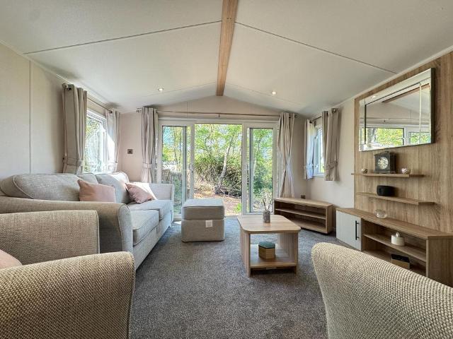 2 bedroom caravan for sale