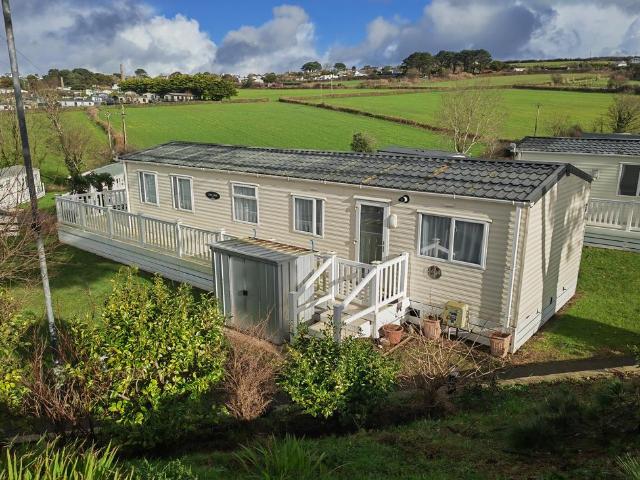 2 bedroom caravan for sale