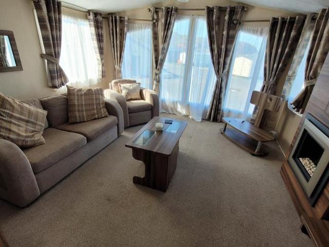 2 bedroom caravan for sale