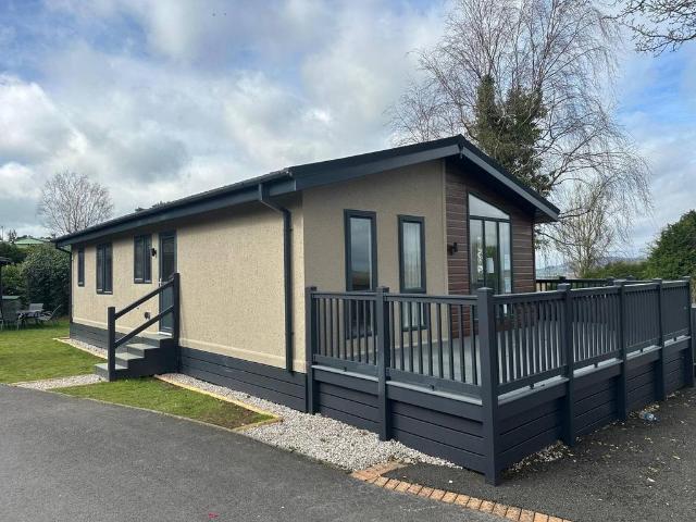 2 bedroom caravan for sale