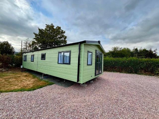 2 bedroom caravan for sale