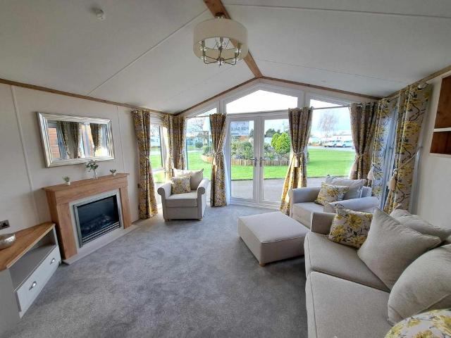 2 bedroom caravan for sale