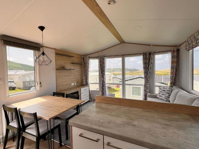 2 bedroom caravan for sale