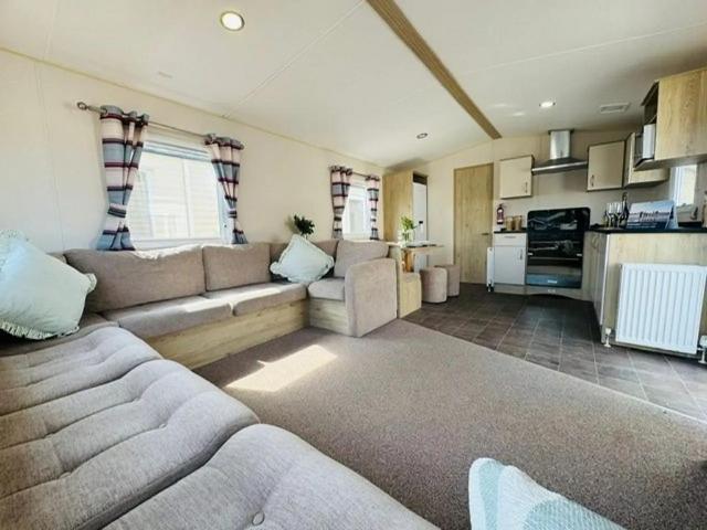 2 bedroom caravan for sale