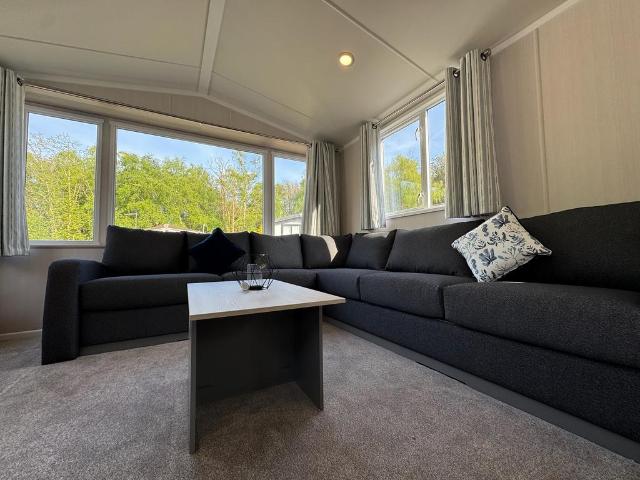 2 bedroom caravan for sale