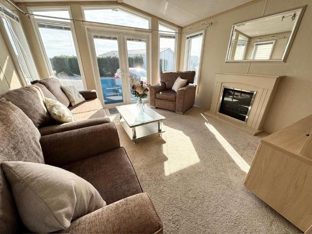 2 bedroom caravan for sale