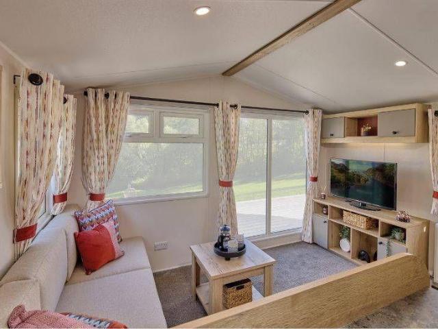 2 bedroom caravan for sale
