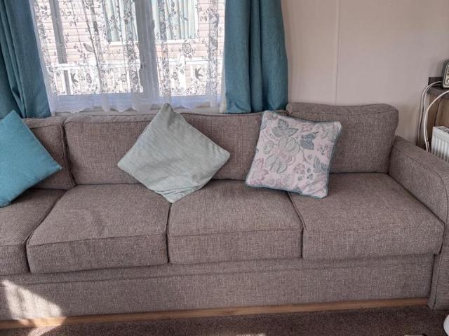 2 bedroom caravan for sale