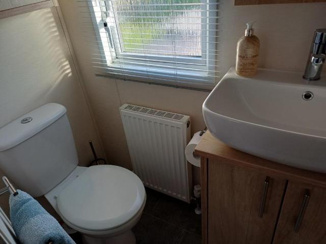 2 bedroom caravan for sale
