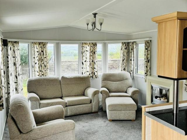 2 bedroom caravan for sale