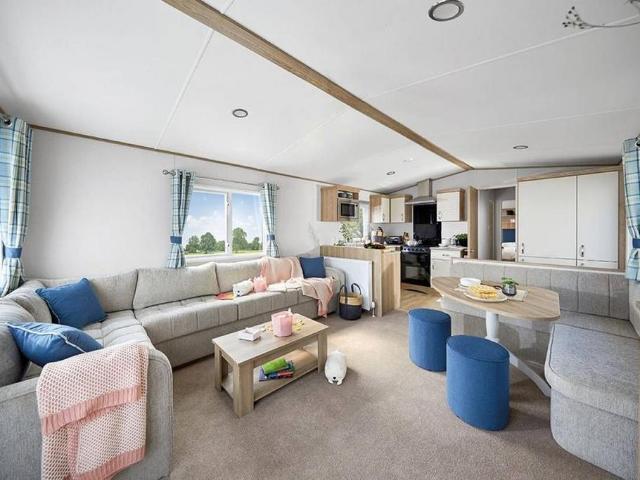 2 bedroom caravan for sale