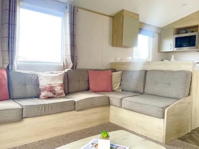2 bedroom caravan for sale