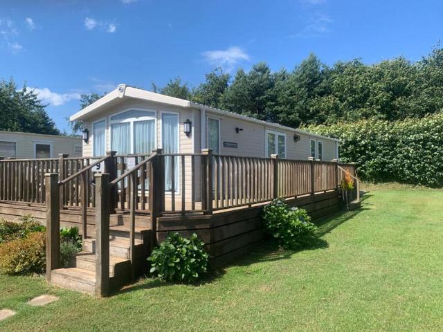 2 bedroom caravan for sale