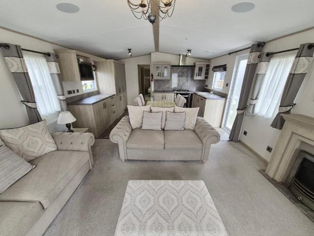 2 bedroom caravan for sale