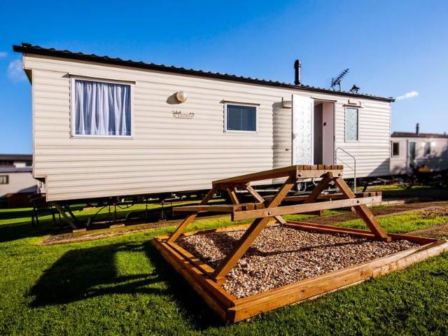 2 bedroom caravan for sale