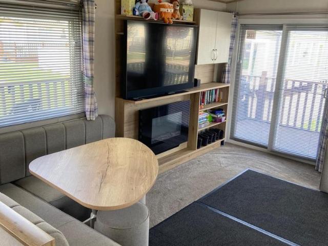 2 bedroom caravan for sale