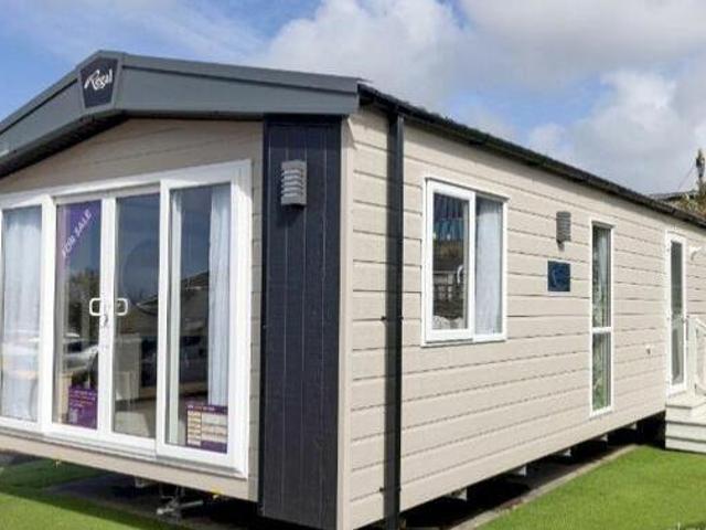2 Bedroom Caravan For Sale In White Cross, Newquay