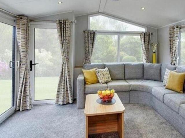 2 Bedroom Caravan For Sale In Wortwell, Harleston