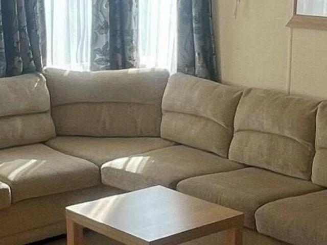 2 Bedroom Caravan For Sale In Beach Rd, Hemsby