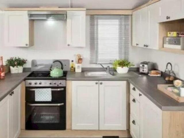 2 Bedroom Caravan For Sale In Boundary Lane, St. Leonards