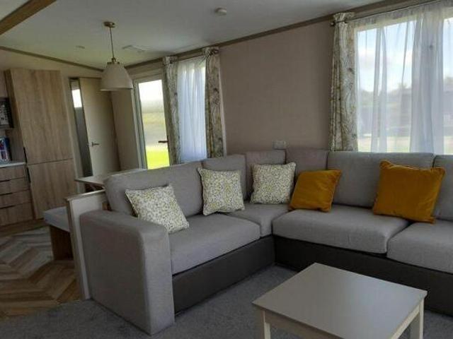 2 Bedroom Caravan For Sale In Carnforth