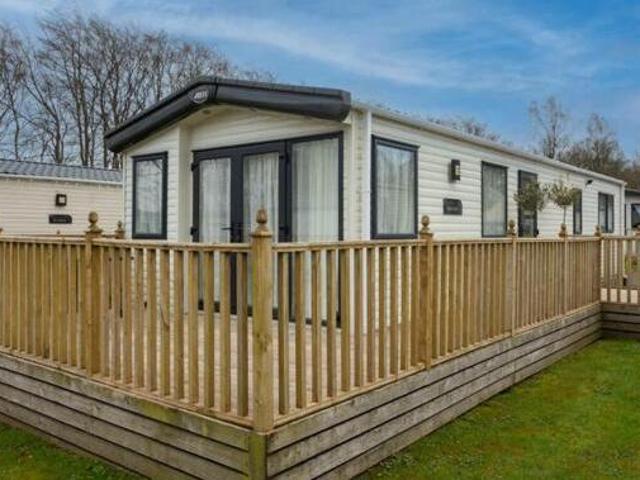 2 Bedroom Caravan For Sale In Cumbria