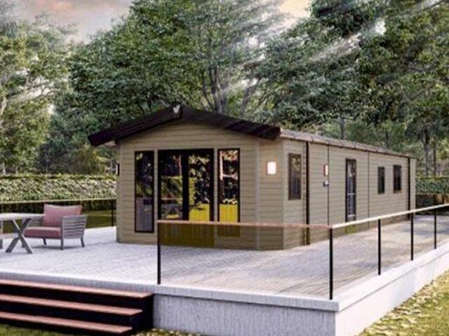 2 Bedroom Caravan For Sale In New Road, Blackpool