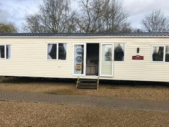 2 Bedroom Caravan For Sale In Northampton, Northamptonshire