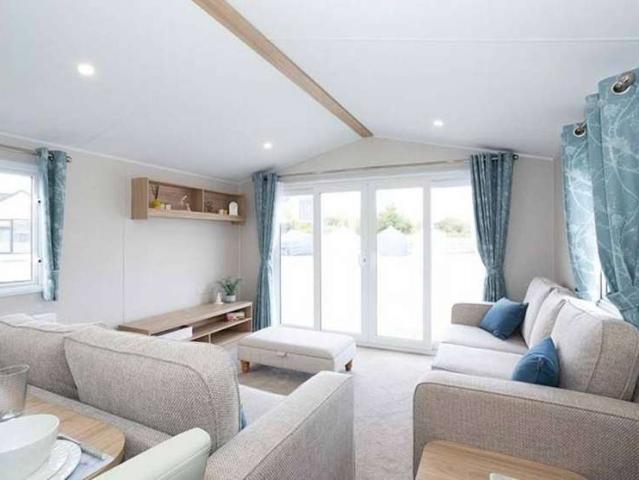 2 Bedroom Caravan Mobile Home