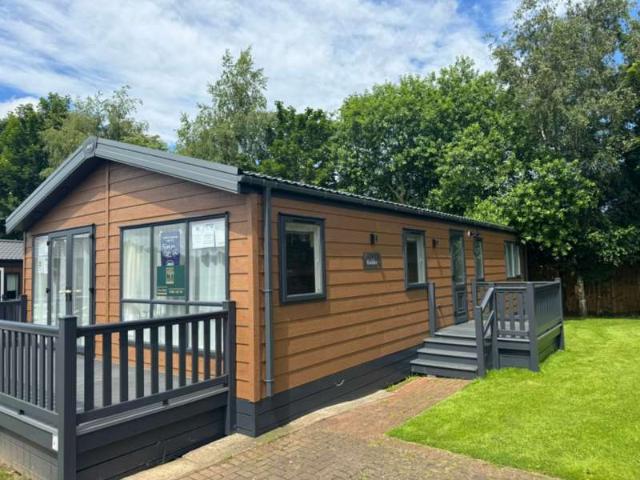 2 Bedroom Caravan Mobile Home