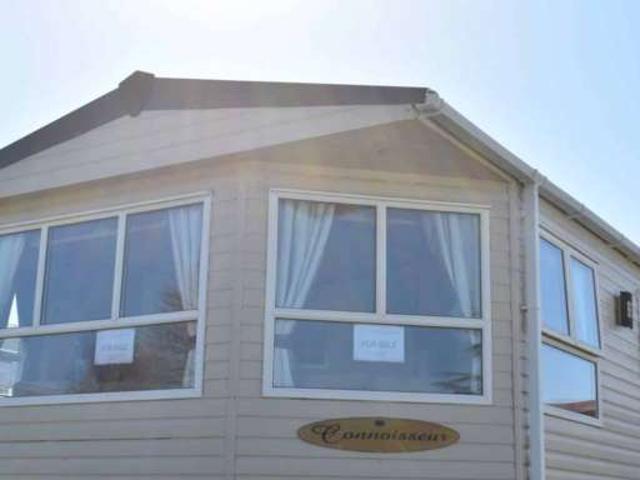 2 Bedroom Caravan Mobile Home