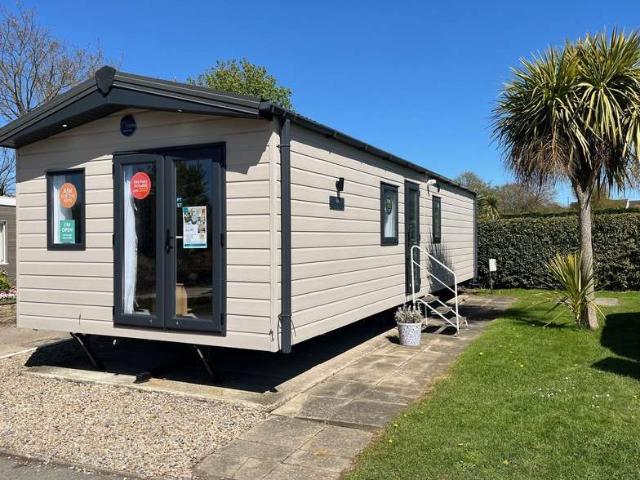 2 Bedroom Caravan Mobile Home