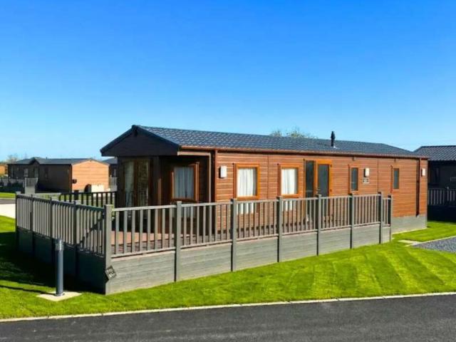 2 Bedroom Caravan Mobile Home