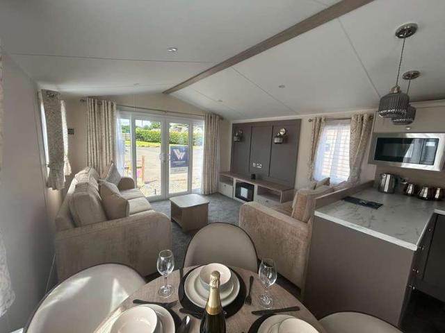 2 Bedroom Caravan Mobile Home
