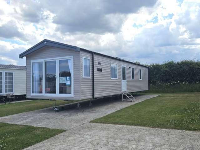 2 Bedroom Caravan Mobile Home