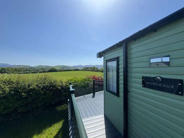 2 Bedroom Caravan Mobile Home