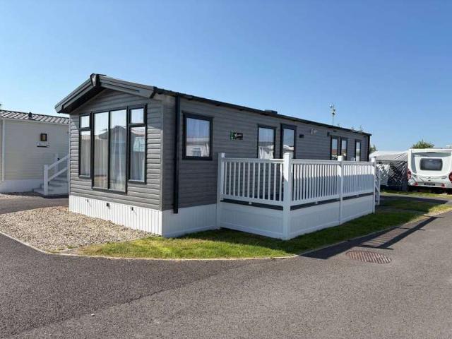 2 Bedroom Caravan Mobile Home