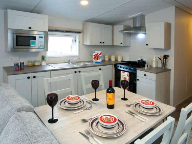 2 Bedroom Caravan Mobile Home