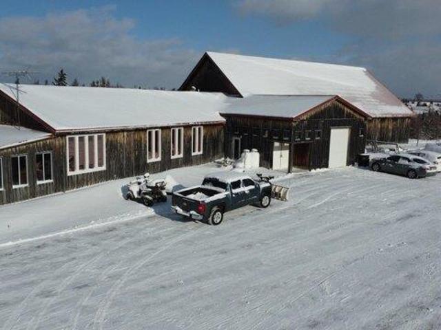 2 bedroom, Caribou ME 04736 102373198